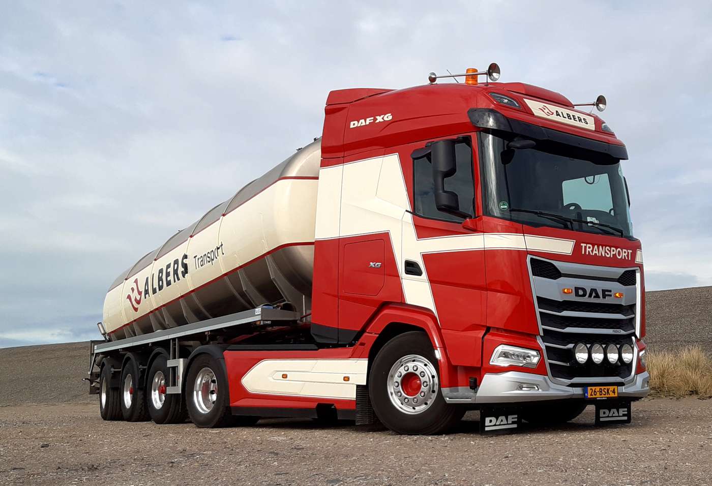 Vijf DAF XG trekkers voor Albers Groep