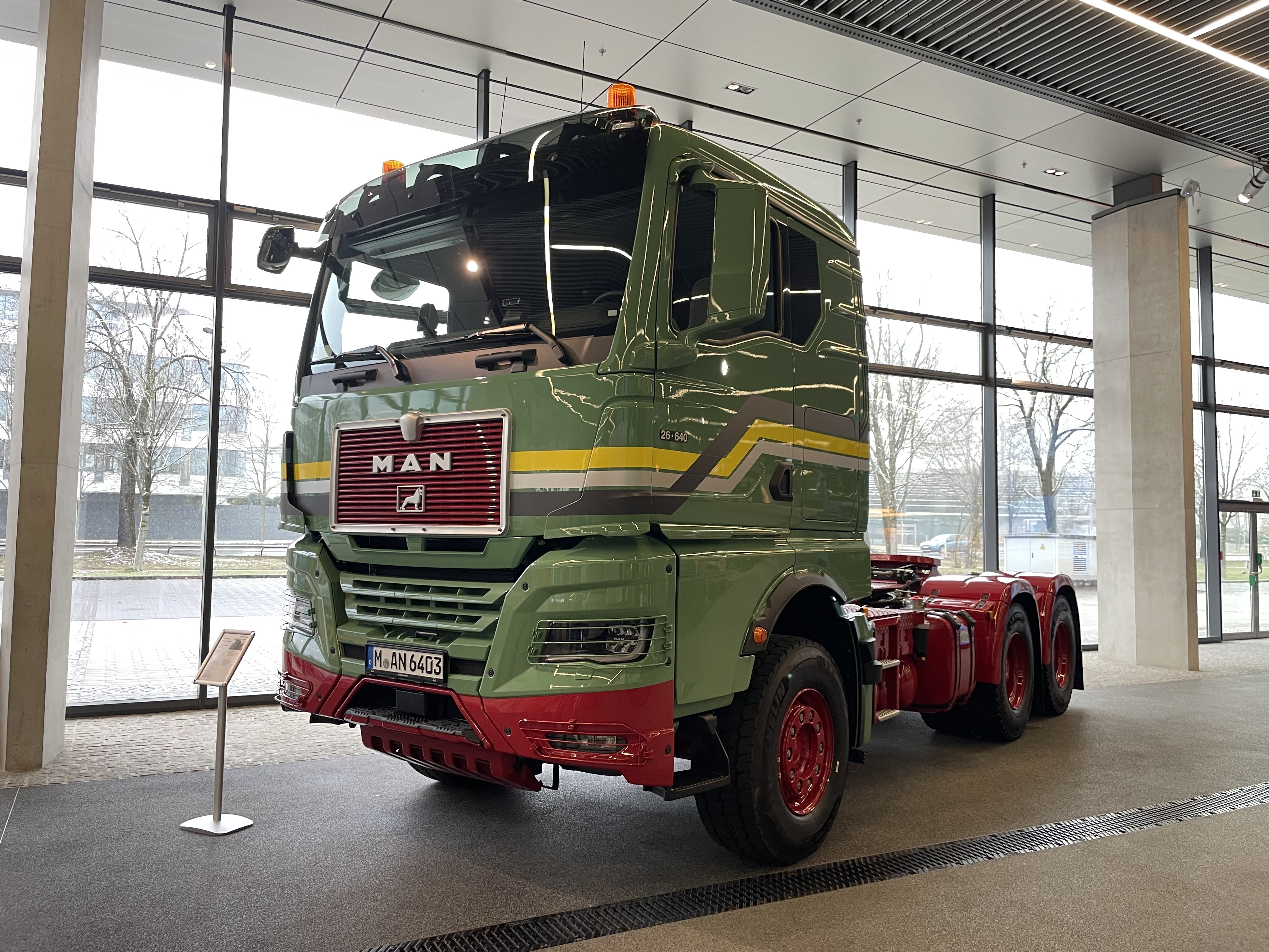 MAN 26.640 Retro truck