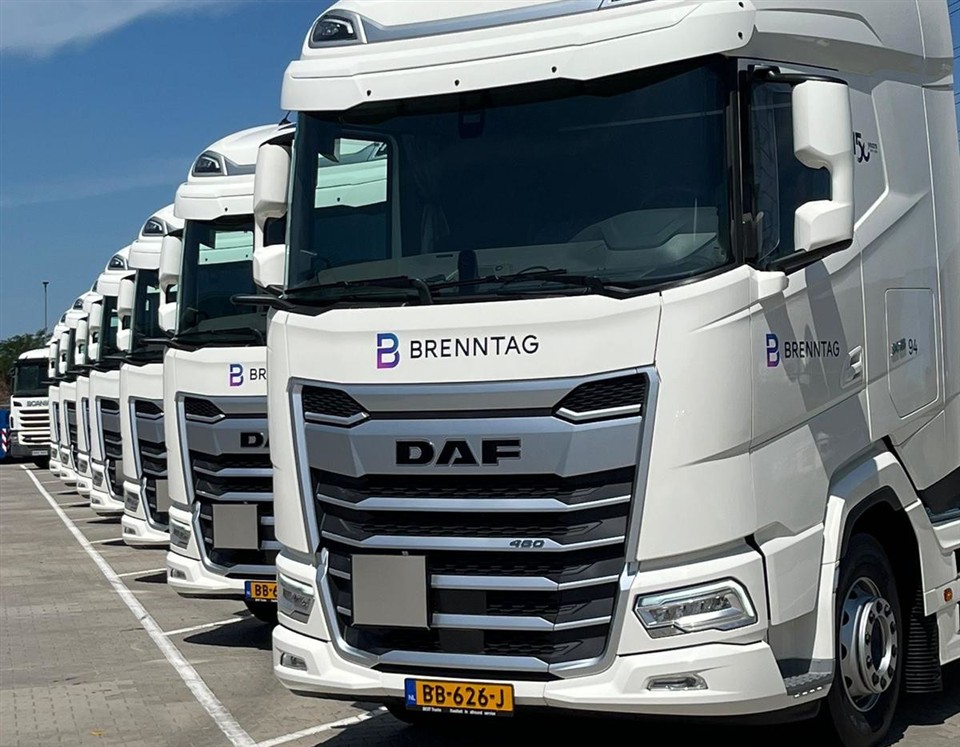 Acht nieuwe DAF trekkers voor Brenntag