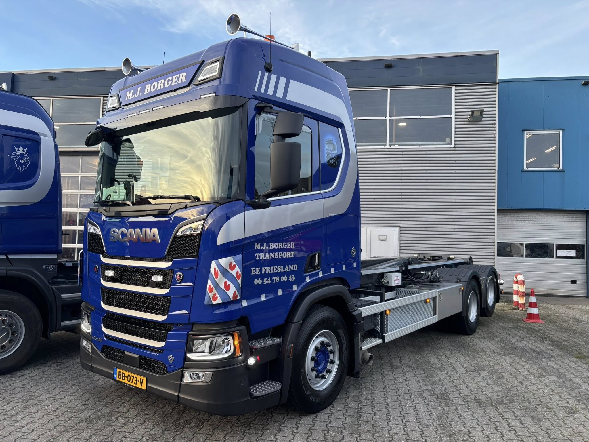 Eén van de laatste Scania 530 V8 trucks voor M.J. Borger