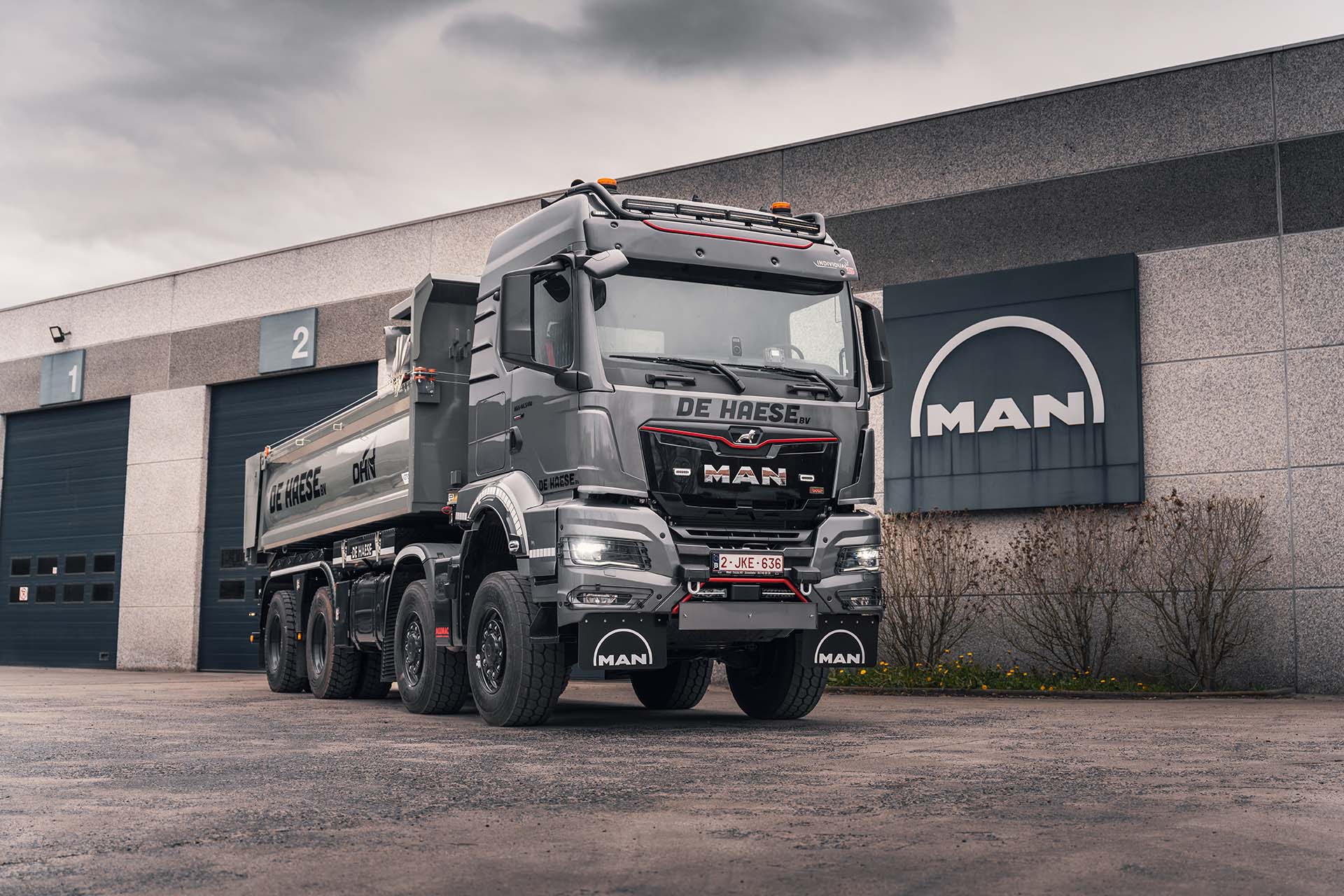 MAN TGS 8x8 Individual voor De Haese BV