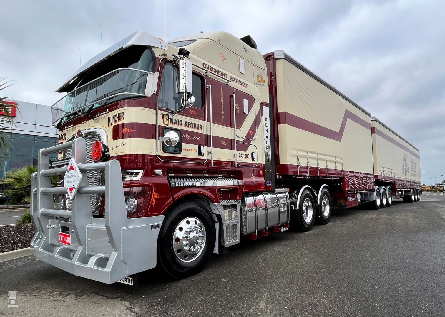 Kenworth K200 Cabover voor Craig Arthur Transport