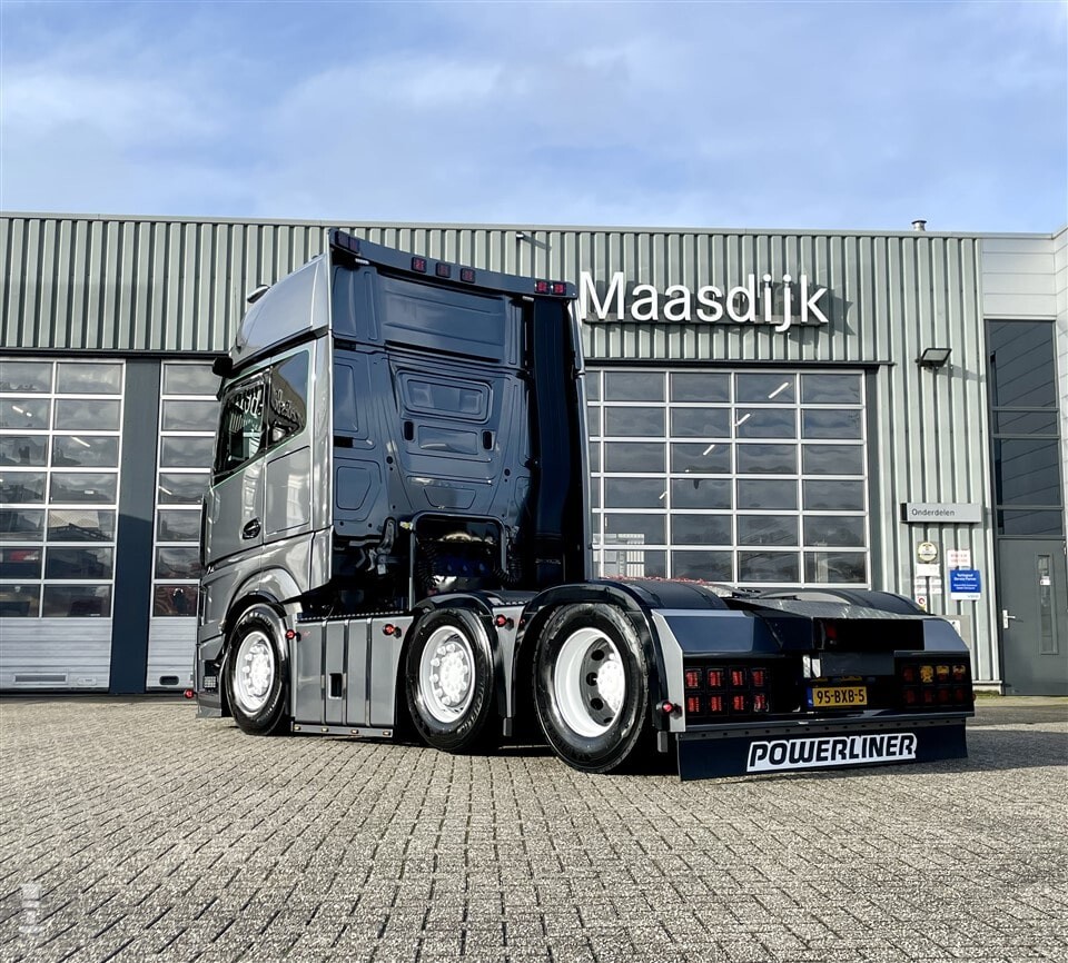 Stoere Powerliner voor Bartjes Transport