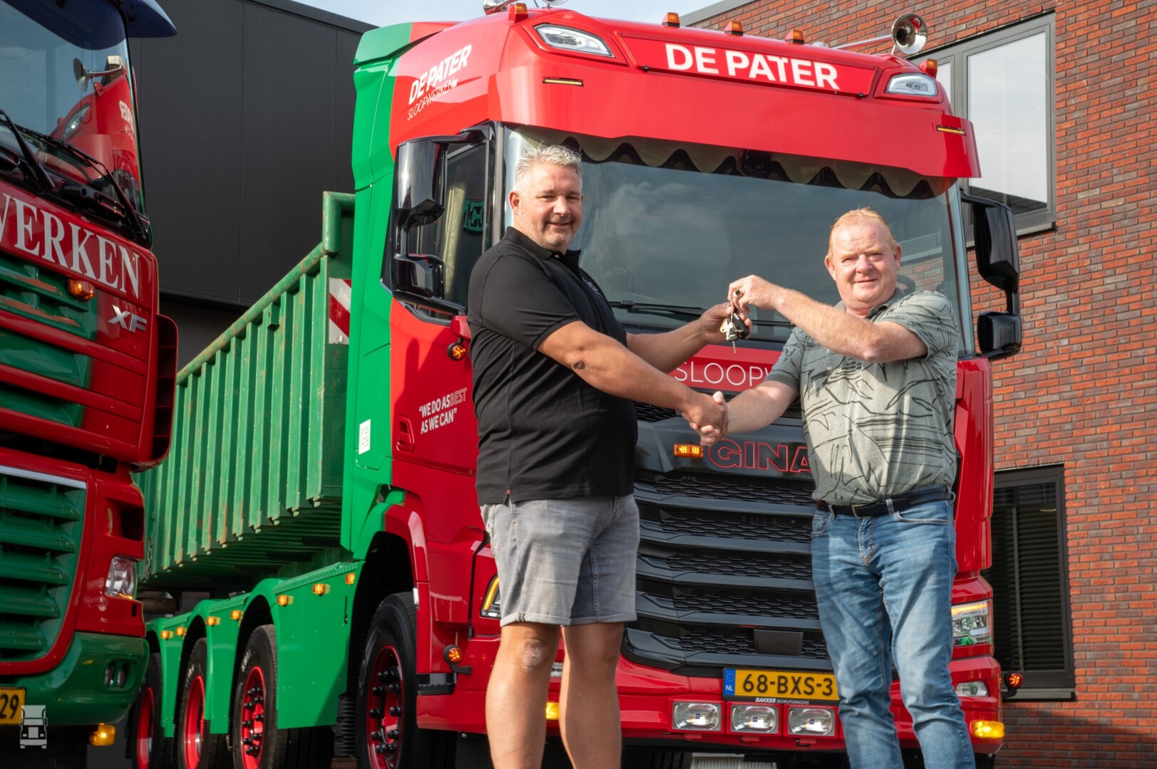 Ginaf XF 4243 TS voor De Pater