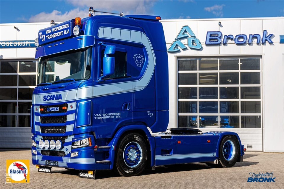 Scania V8 voor Van Wonderen