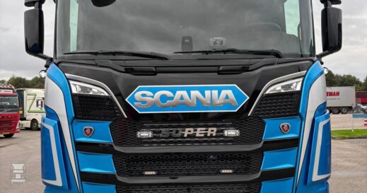 Scania 530S voor Postmus Sumar