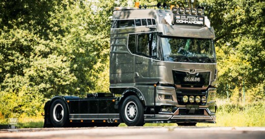 MAN TGX Dutch Commander