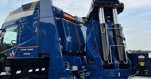 225 ton/meter autolaadkraan voor Van Hooft