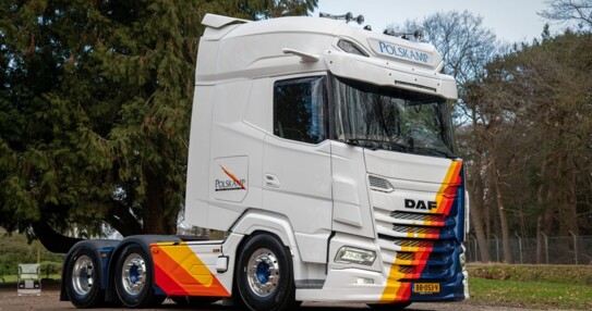 Volvo FMX met kraan voor Schouls